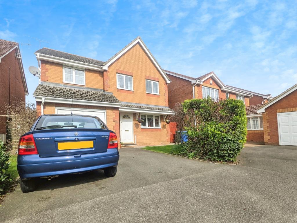 Prospect Avenue, GU14 4 bed detached house - £1,900 pcm (£438 pw)