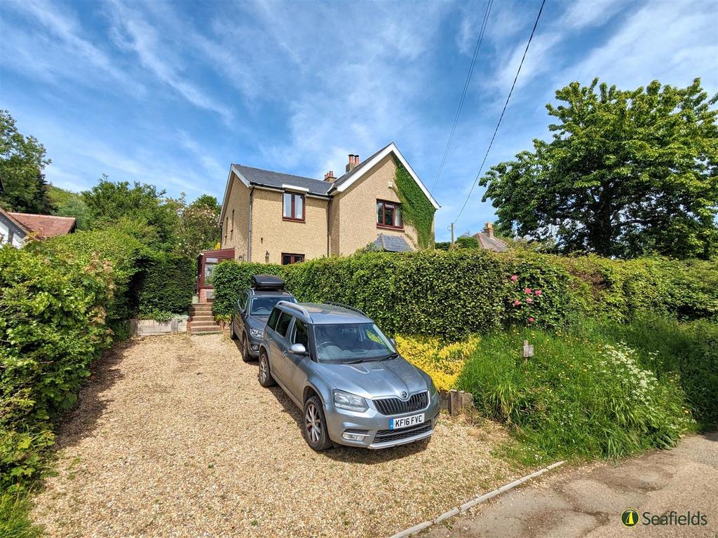 Lower Road, Adgestone, PO36 0HL 4 bed detached house - £625,000