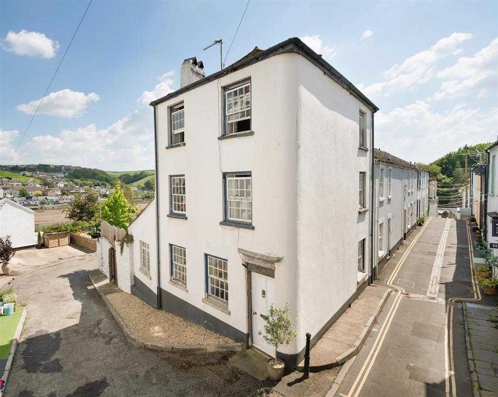 Bideford 5 bed semi-detached house - £350,000