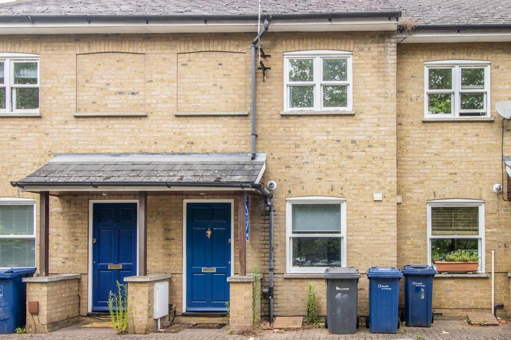 New Street, Cambridge 3 bed terraced house - £1,950 pcm (£450 pw)