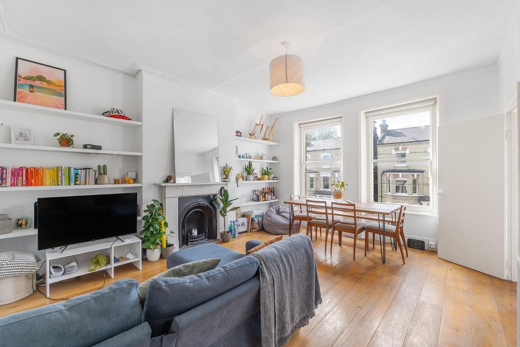 Lambert Road, SW2 1 bed flat - £430,000