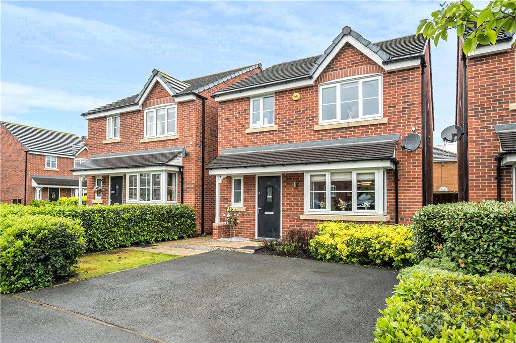 Vickers Way, Broughton, Chester 3 bed detached house - £270,000