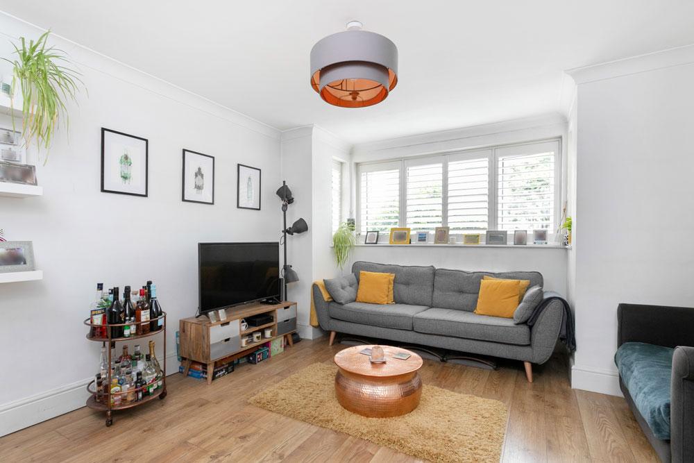 Burchell Road, London E10 1 bed flat - £325,000