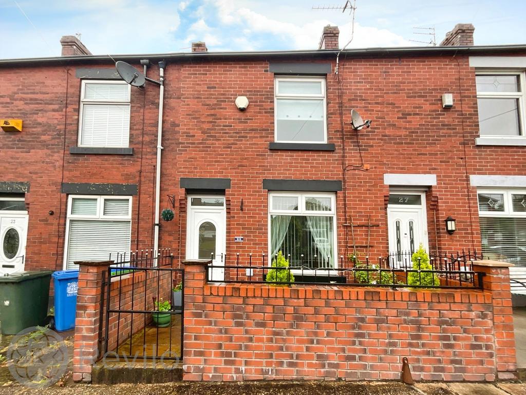 Tomlinson Street, Rochdale, OL11 2 bed terraced house - £150,000