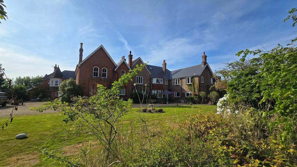 Ninfield Road, Bexhill-on-Sea, TN39 3 bed apartment for sale - £395,000