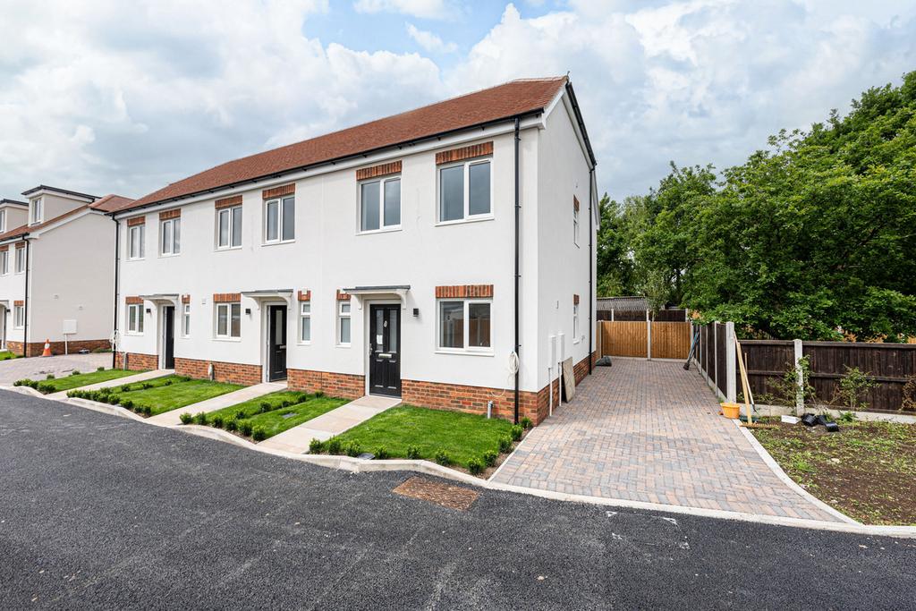Smallholdings Mews, Southend-on-Sea, SS2 2 bed terraced house for sale ...