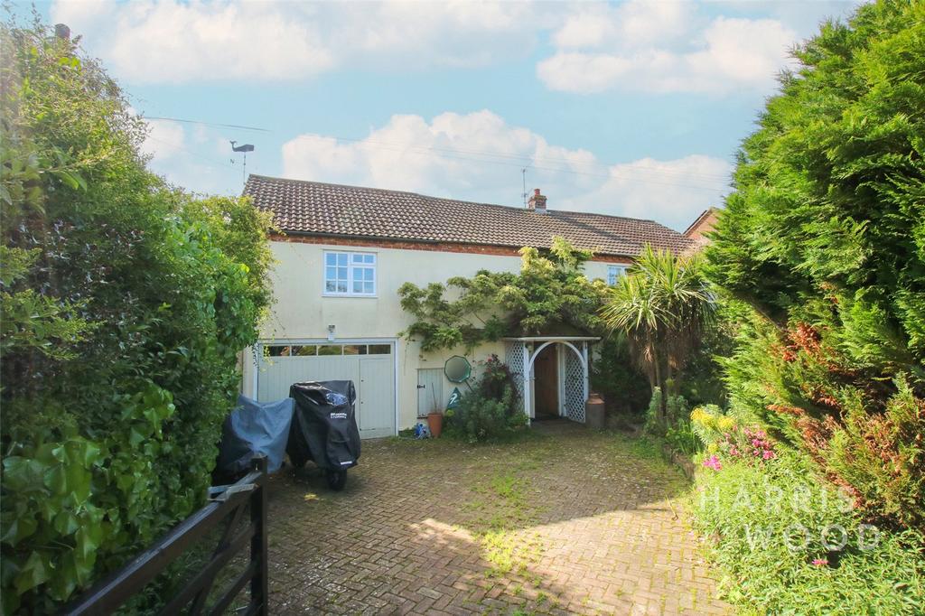Elmstead Road, Wivenhoe, Colchester, CO7 6 bed detached house - £2,000 ... Elmstead Road, Wivenhoe, Colchester, CO7 6 bed detached house - £2,000 ...