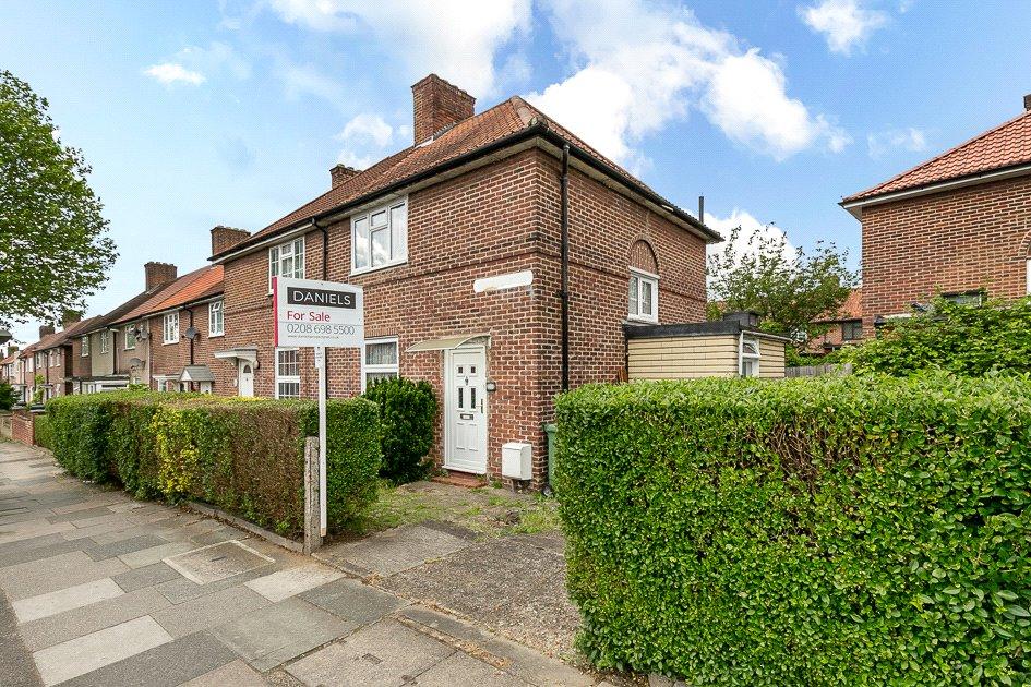 Downham Way Bromley Kent Br1 3 Bed End Of Terrace House For Sale £