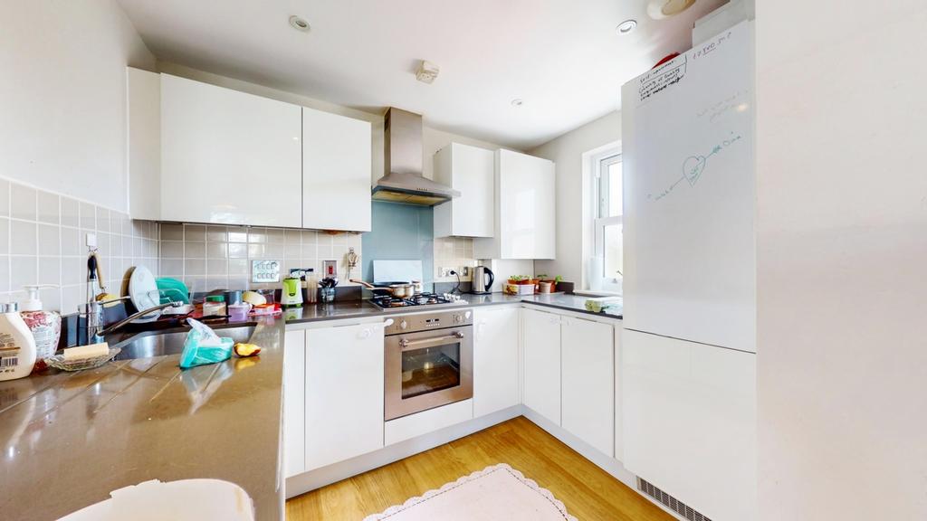 Olivia Court, Kingston Road, New... 1 bed flat - £1,500 pcm (£346 pw)
