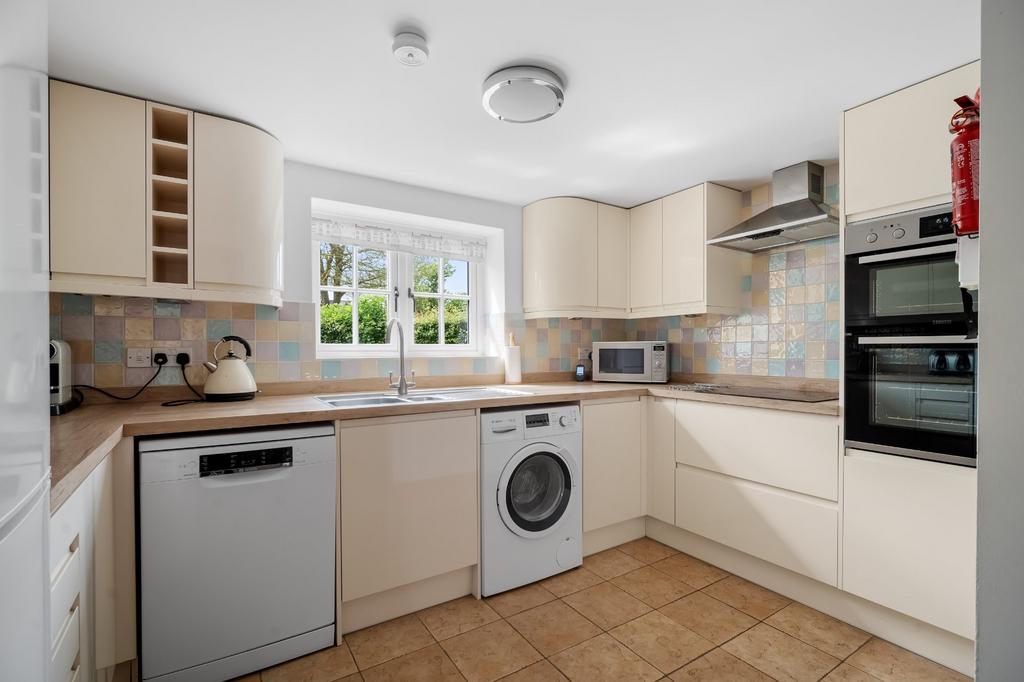 Salway Ash, Bridport, Dorset 3 bed end of terrace house for sale - £435,000