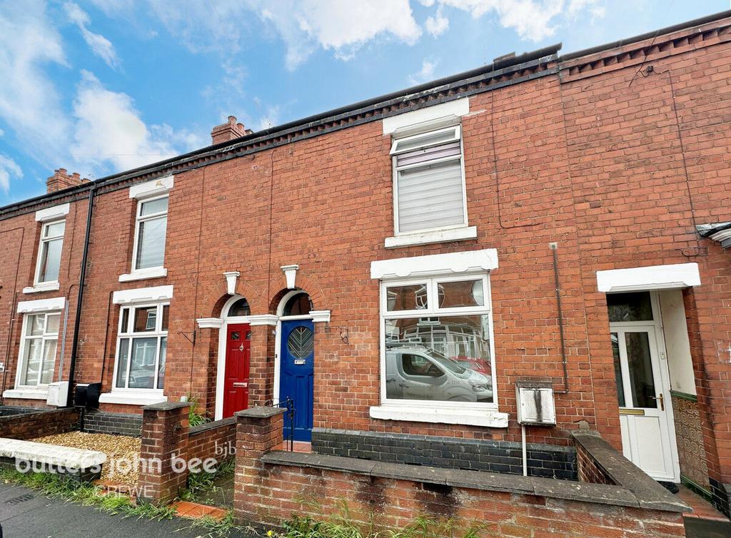 Lunt Avenue, Crewe 3 bed terraced house - £125,000