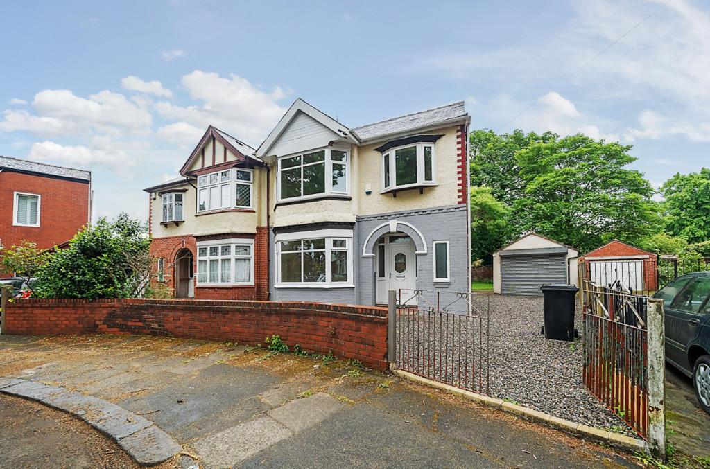 Erlington Avenue, Manchester, Greater... 3 bed semi-detached house - £ ...