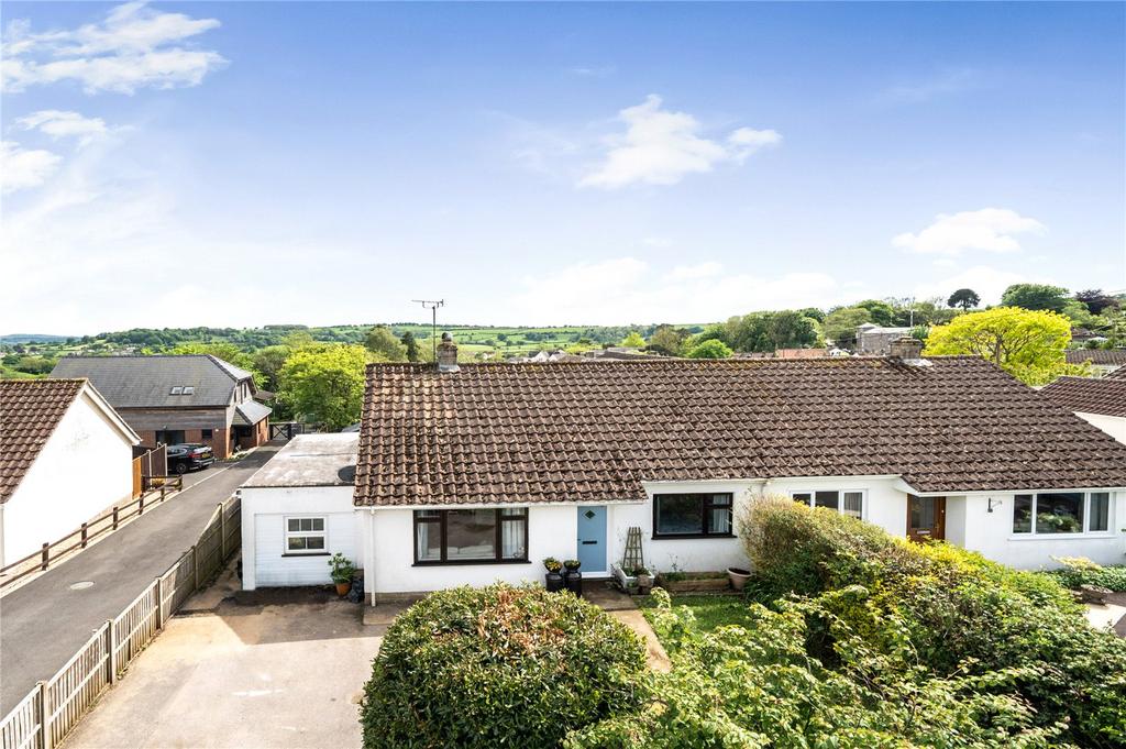 Combe St. Nicholas, Chard, Somerset... 3 bed bungalow - £375,000