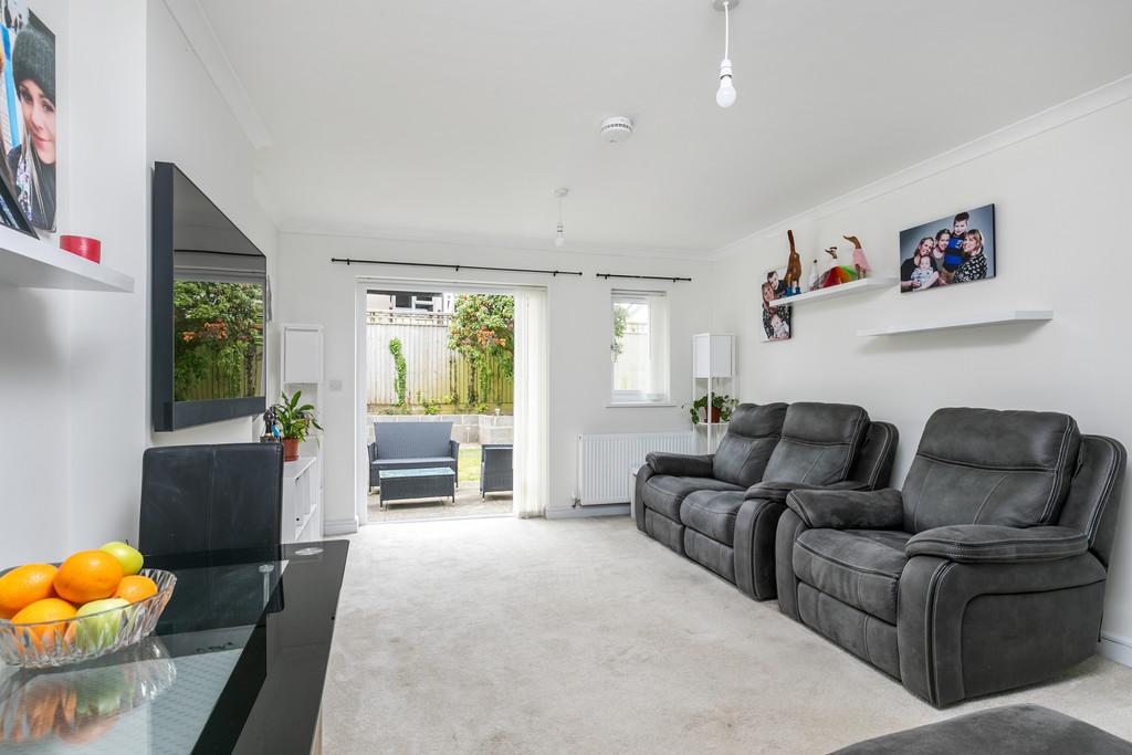 Mallard Close, Alresford, SO24 2 bed detached bungalow - £400,000