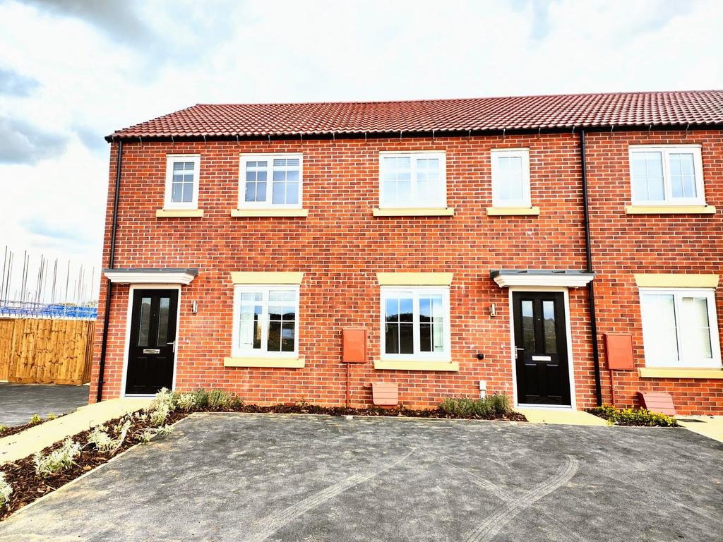 Sandgrass Lane, Harpole, NN7 4FN 2 bed terraced house - £1,300 pcm (£ ...