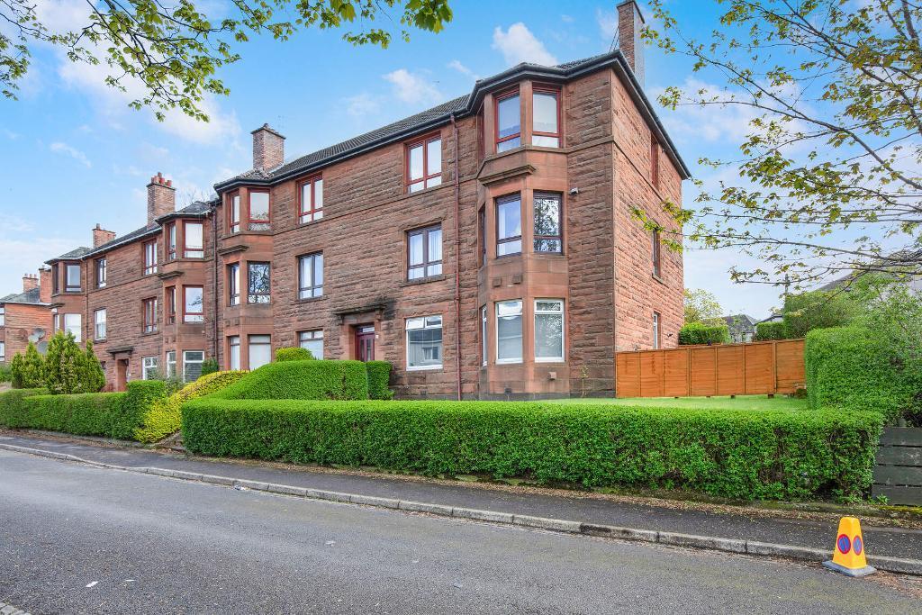 Deveron Street, Riddrie, G33 2DN 2 bed flat - £135,000