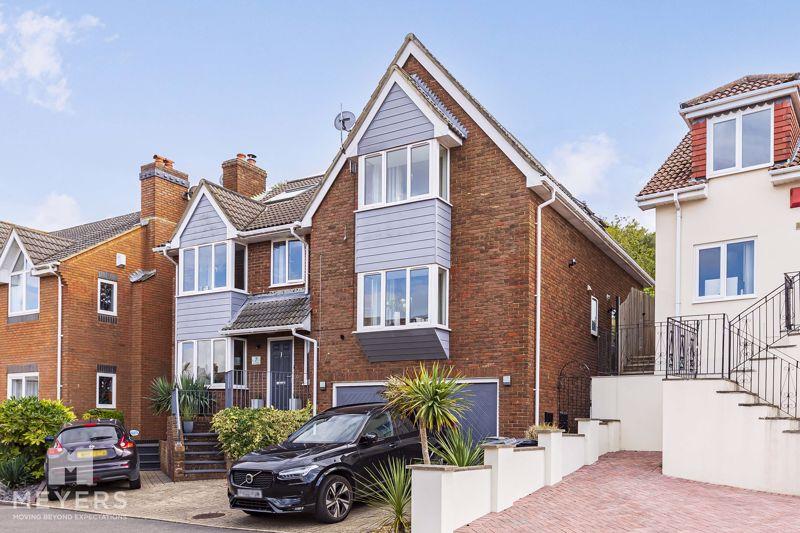 Shepherds Way, Bournemouth, BH7 7 bed detached house - £850,000