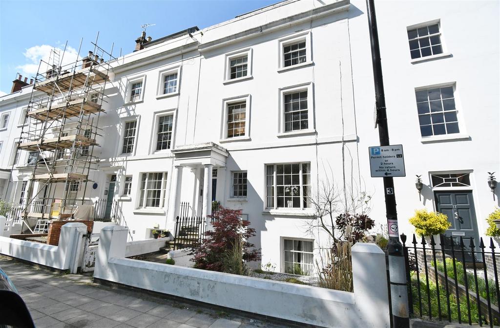 Willes Road, Leamington Spa 1 bed flat - £189,000