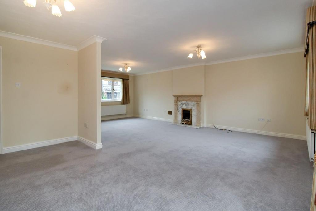 Kirkby Drive Ripon 3 Bed Detached Bungalow For Sale £475 000