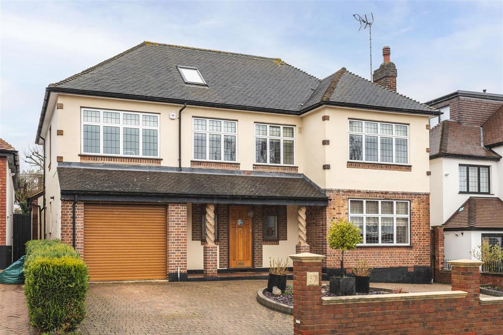 Princes Avenue, Woodford Green IG8 6 bed detached house - £1,600,000