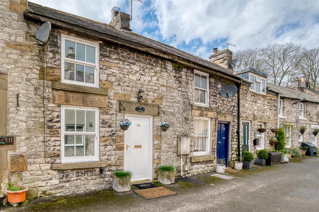 Fountain Street, Tideswell, Buxton 2 bed cottage - £275,000