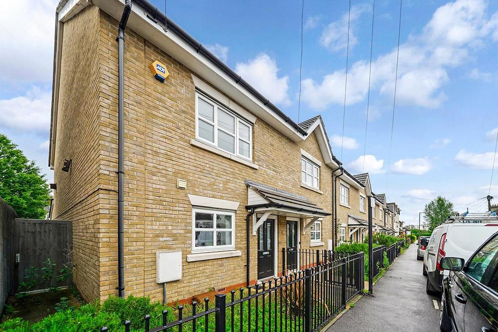 Garfield Road, London E4 3 bed end of terrace house - £675,000