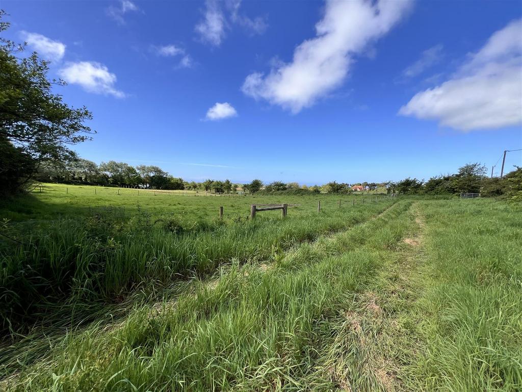 Land at Limerstone Road, Limerstone Land - £50,000