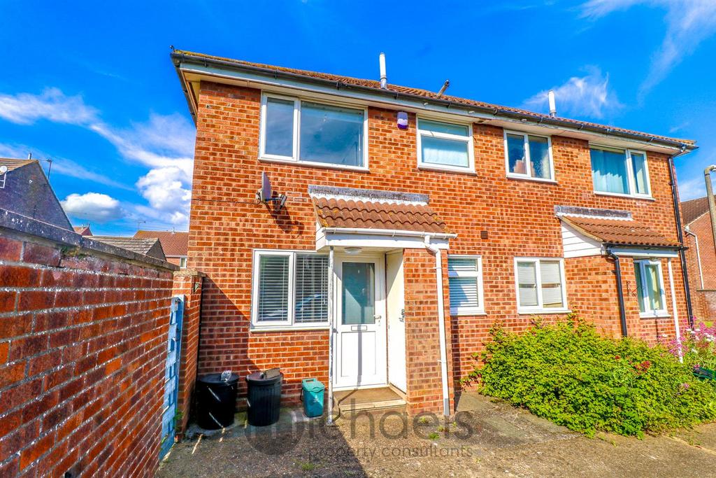 Henrietta Close Wivenhoe 1 Bed Semi Detached House To Rent £925 Pcm