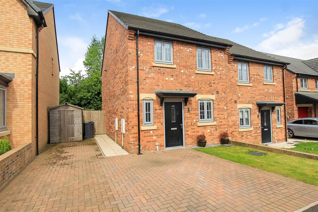 Spindleberry Way, School Aycliffe 3 bed semi-detached house - £189,950