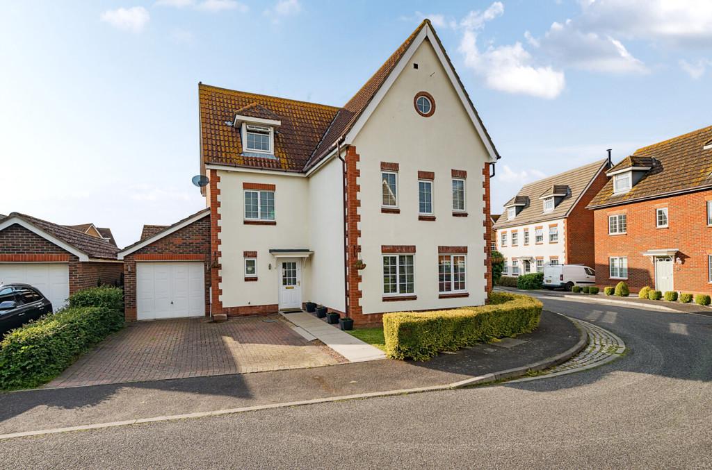 Hazel Close, Thorrington, Colchester 5 bed detached house - £500,000