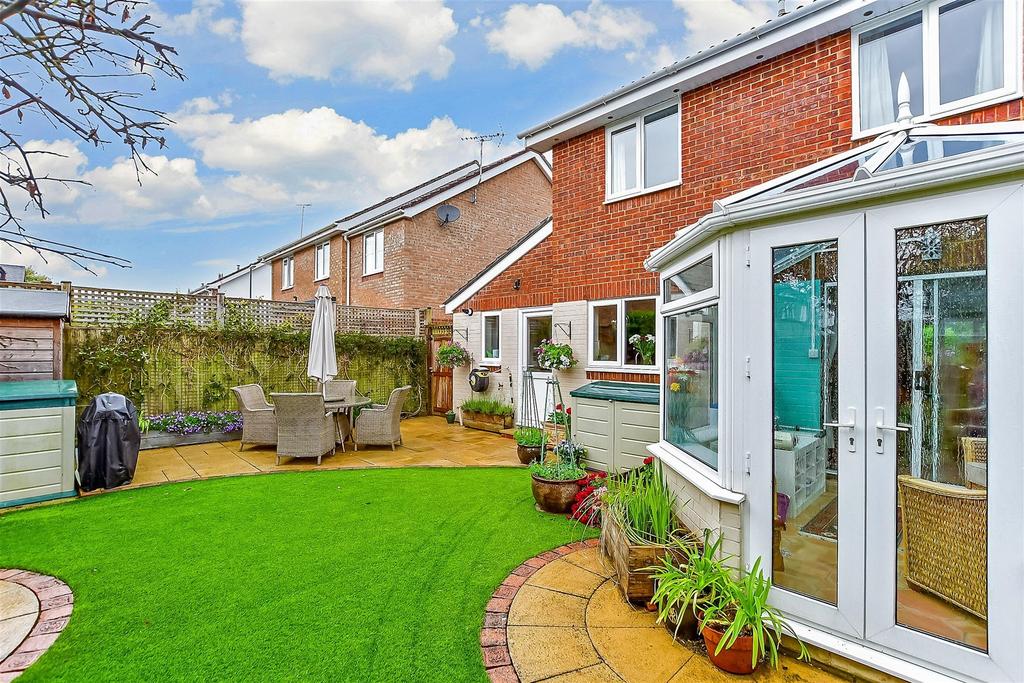 Fontwell Close, Fontwell, Arundel... 4 bed detached house for sale - £ ...