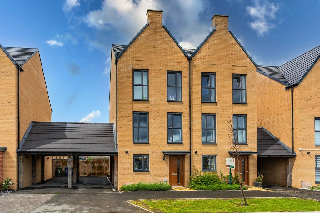 Partridge Way, Northstowe, CB24 3 bed detached house - £395,000