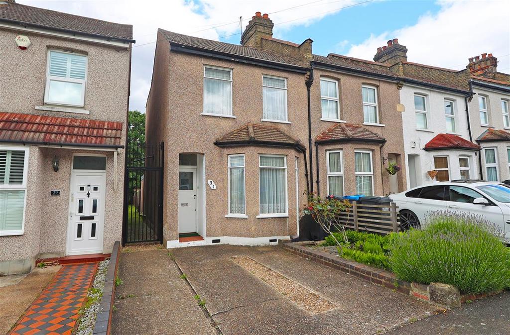 Crunden Road, South Croydon 3 bed terraced house - £390,000