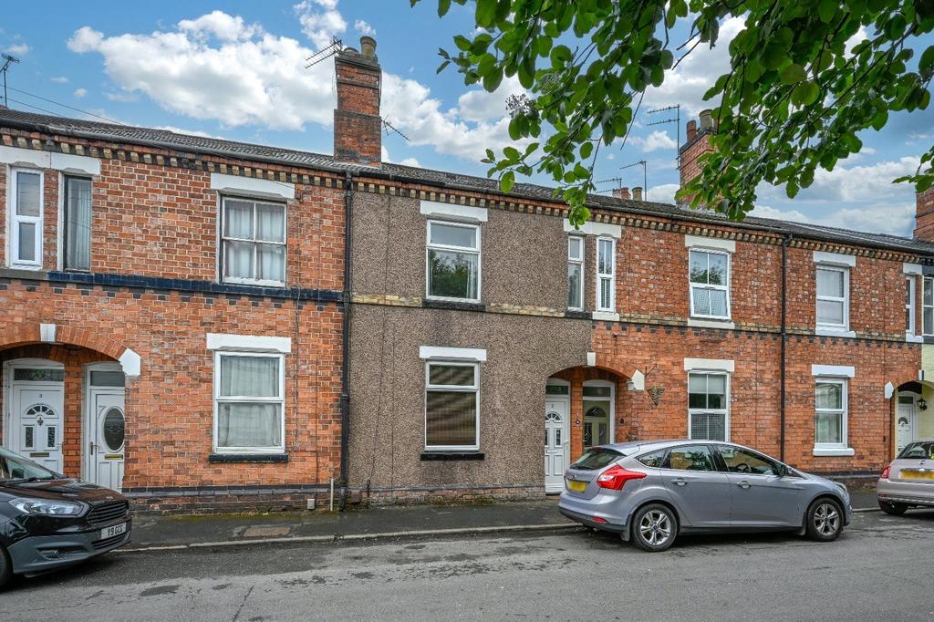 Bellasis Street, Stafford... 2 bed terraced house - £165,000