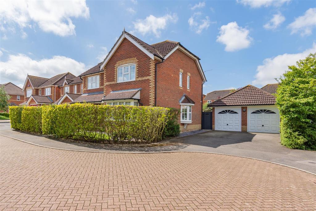 Firmin Avenue, Boughton Monchelsea 4 bed detached house - £575,000