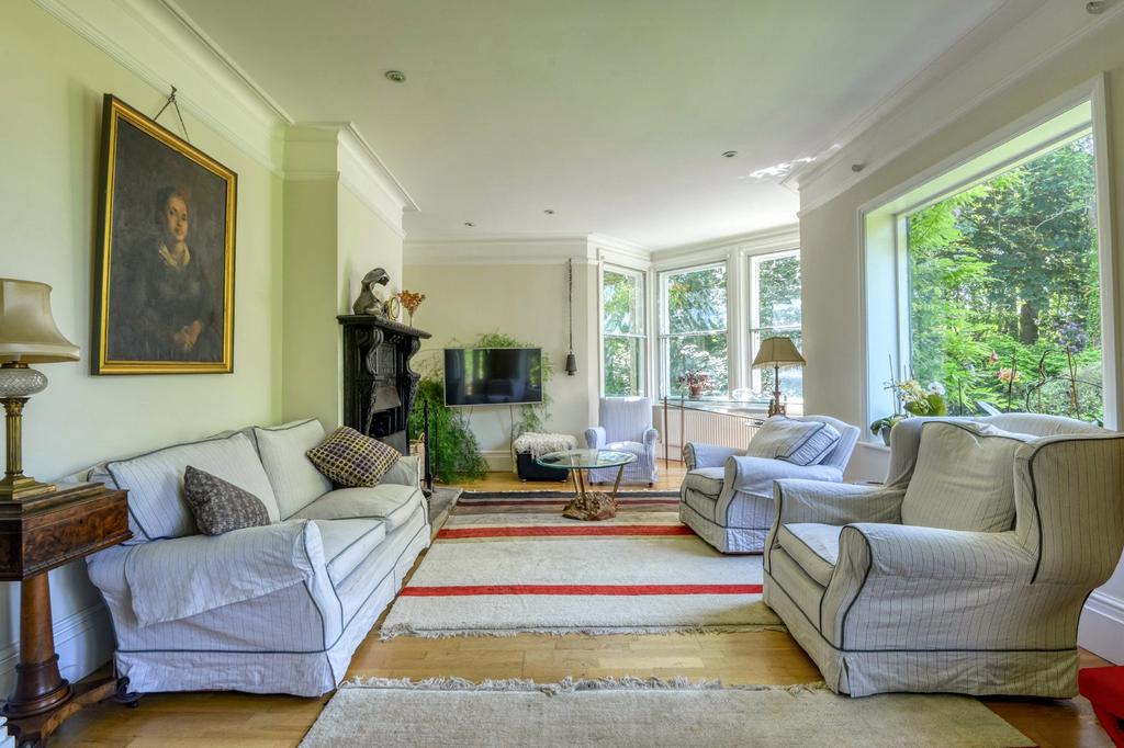 Arnewood Bridge Road, Sway... 6 bed detached house - £1,225,000
