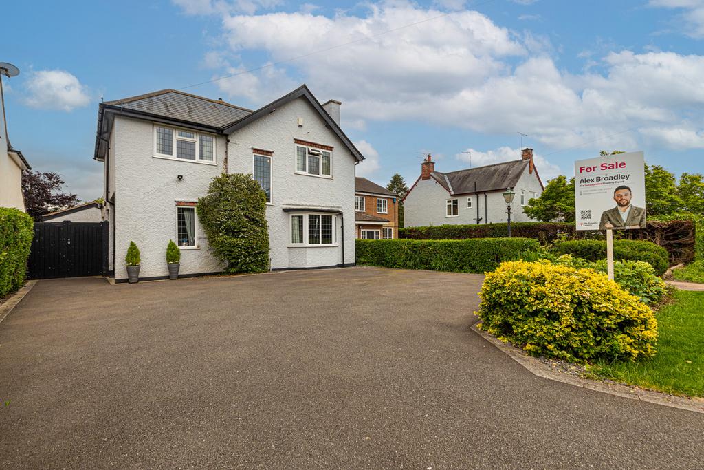 Gullet Lane, Kirby Muxloe, LE9 4 bed detached house - £675,000