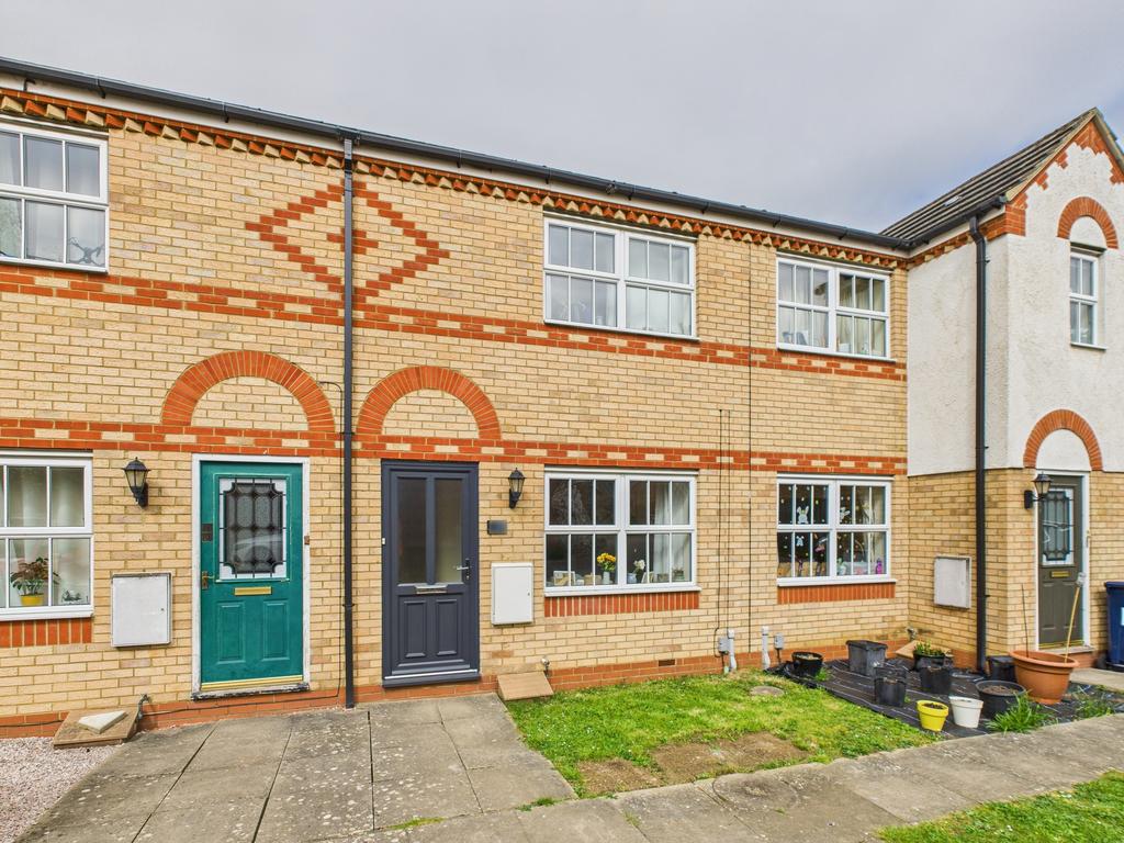 Woodlark Drive, Cottenham 2 bed terraced house - £297,500