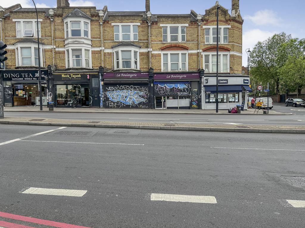 New Cross Road, London SE14 1 bed apartment - £1,350 pcm (£312 pw)