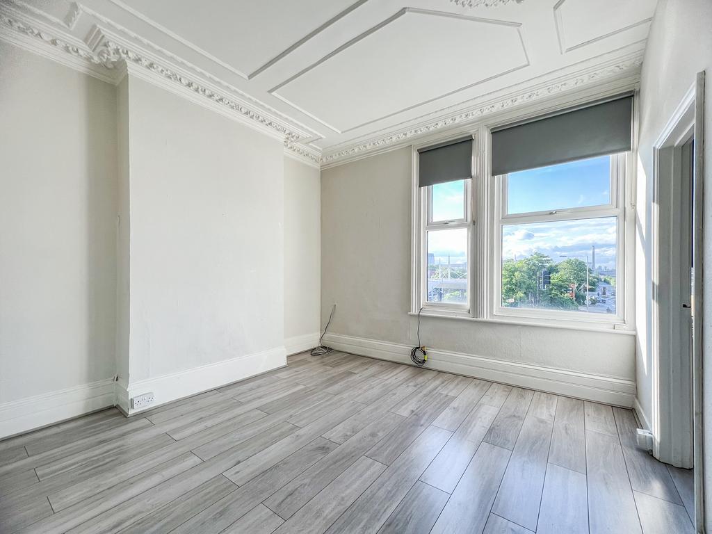 New Cross Road, London SE14 1 bed apartment - £1,400 pcm (£323 pw)