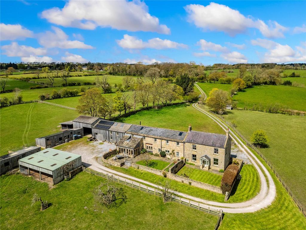 Shawfield Head, Beckwithshaw... 5 bed equestrian property - £2,795,000