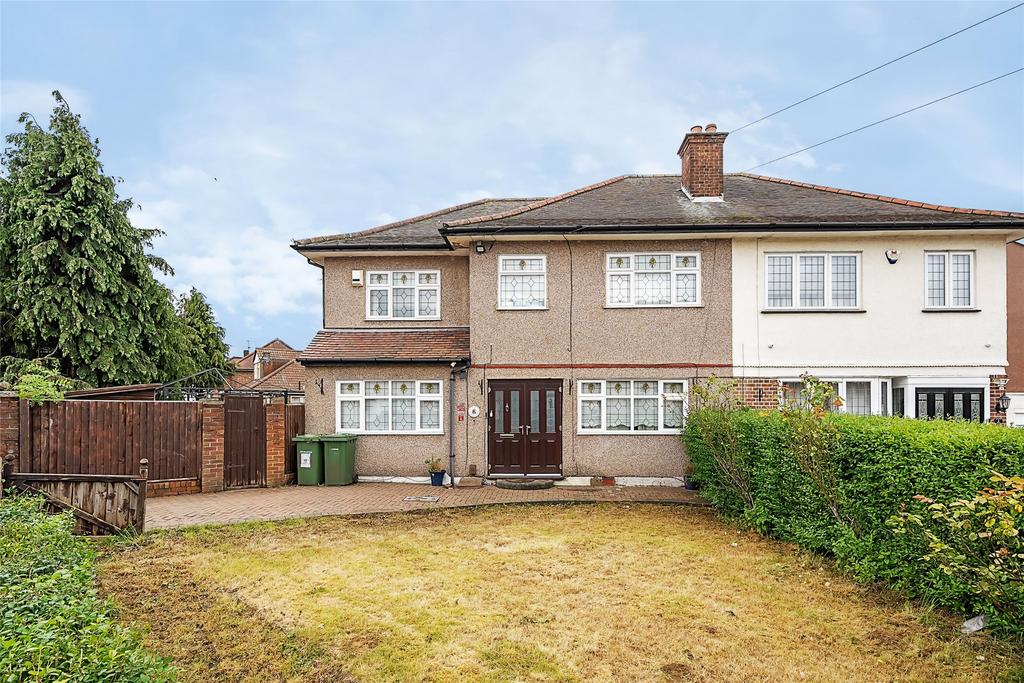 Clockhouse Lane, Collier Row RM5 6 bed semi-detached house - £700,000
