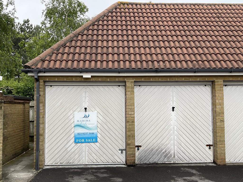 Tintagel Way, Portsmouth PO6 Garage - £37,500