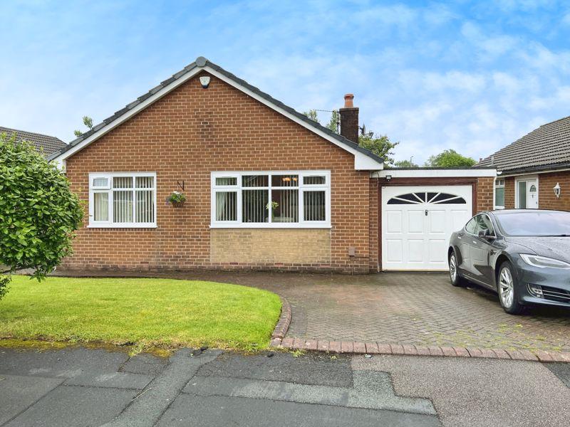 Helmsdale Avenue, Ladybridge 4 bed detached bungalow - £349,950