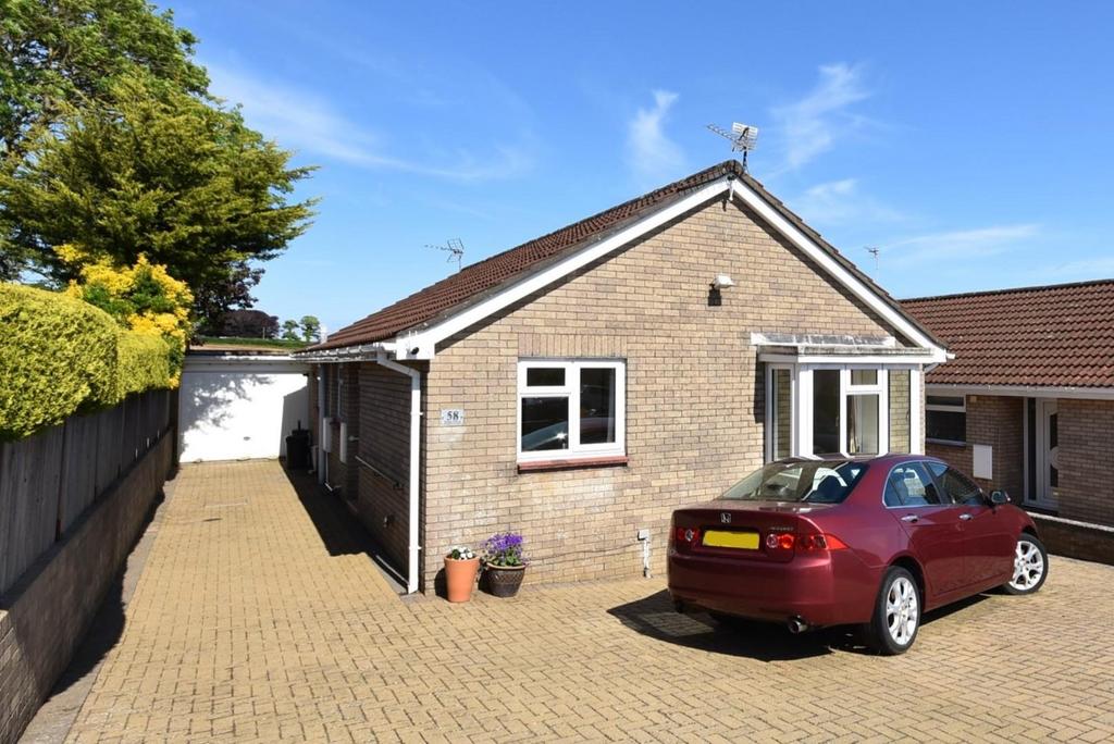 58 Brean Close, Sully, CF64 5TS 3 bed detached bungalow - £425,000