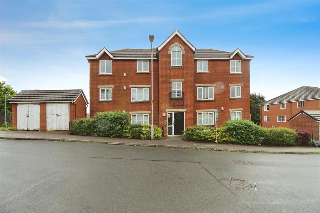 38 Chartwell Drive, Bradford BD6 1 bed flat - £45,000