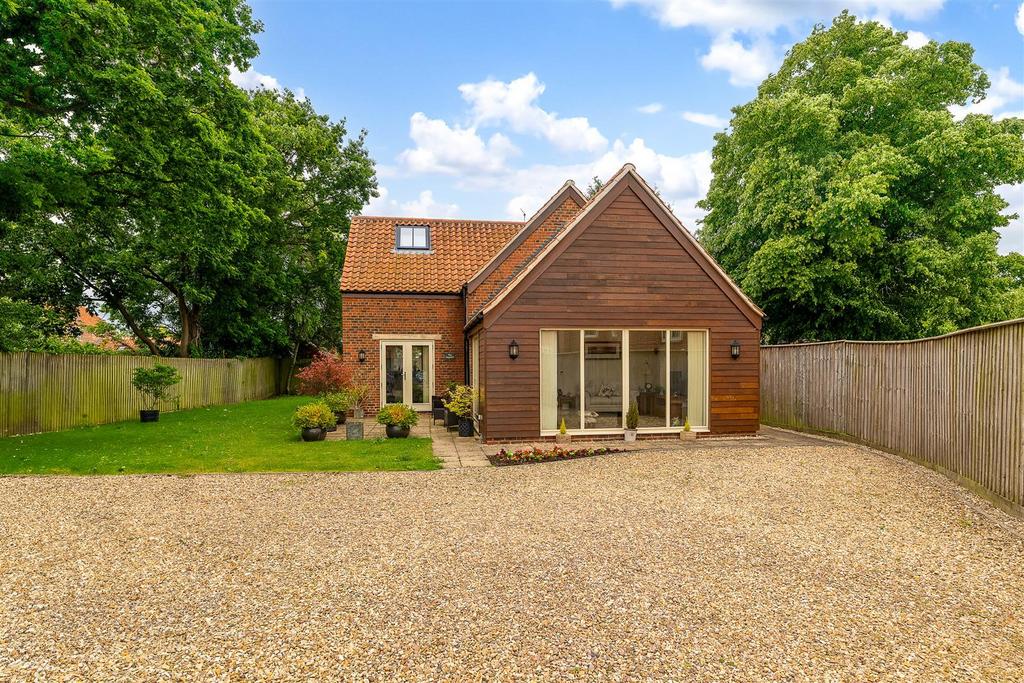 Village Farm, Bassingham, Lincoln 2 bed detached house - £385,000