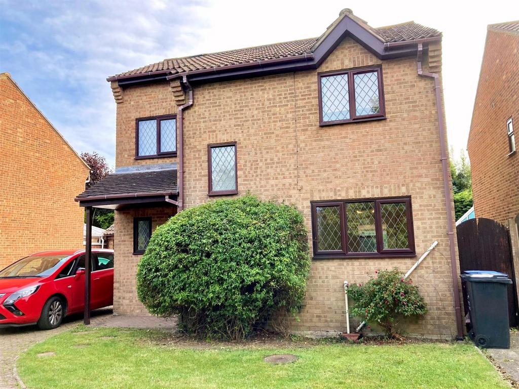 Bromstone Road, Broadstairs 4 bed detached house - £1,800 pcm (£415 pw)