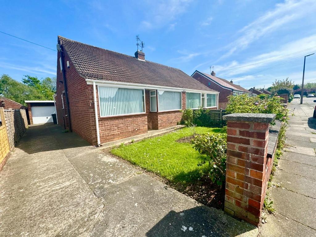 Carmel Gardens, Middlesbrough 2 bed semi-detached bungalow for sale - £ ...