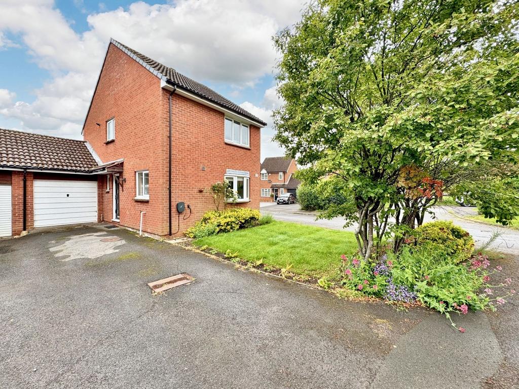 Lee Avenue, Abingdon OX14 3 bed detached house - £420,000